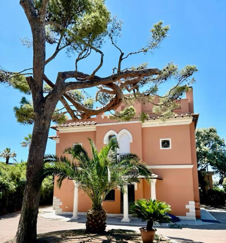 Borgo Midi - Eleganza Nel Cuore Di Civitavecchia - Civitavecchia