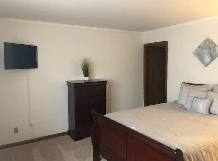 Royal Downtown Townhouse - Charleston, WV