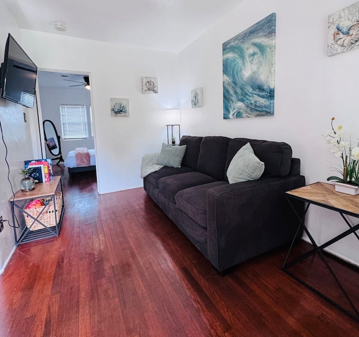 1bed Home + Full Kitchen + Down Town - Coronado Island, CA