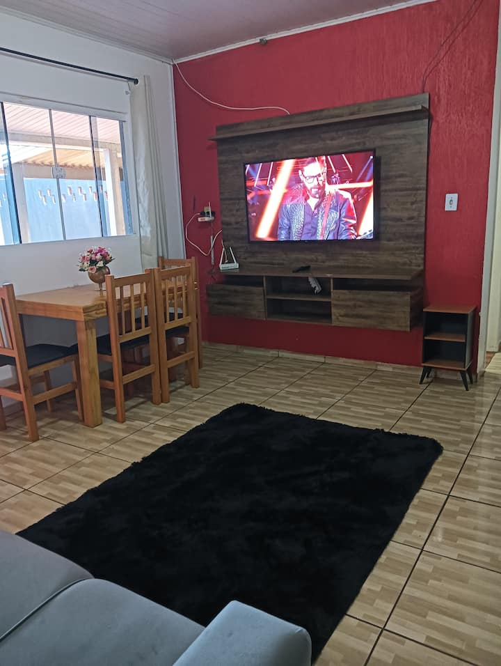 Casa Com Amplo Quintal – 2 Quartos  Privativos - Foz do Iguaçu