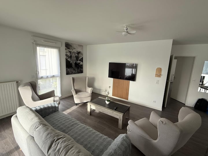 Spacieux Appartement 3 Chambres - Saint-Priest