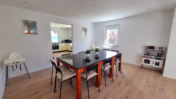 Fewo Alpaka - Geräumig - Modern - Ruhig Gelegen - Friesenheim