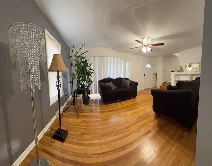 Peaceful Hideaway Near Chicago & Indiana - Lynwood, IL