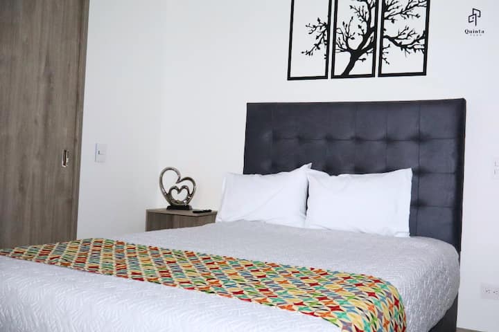 Suite Familiale Plus Corferias Quinta Paredes - Bogota