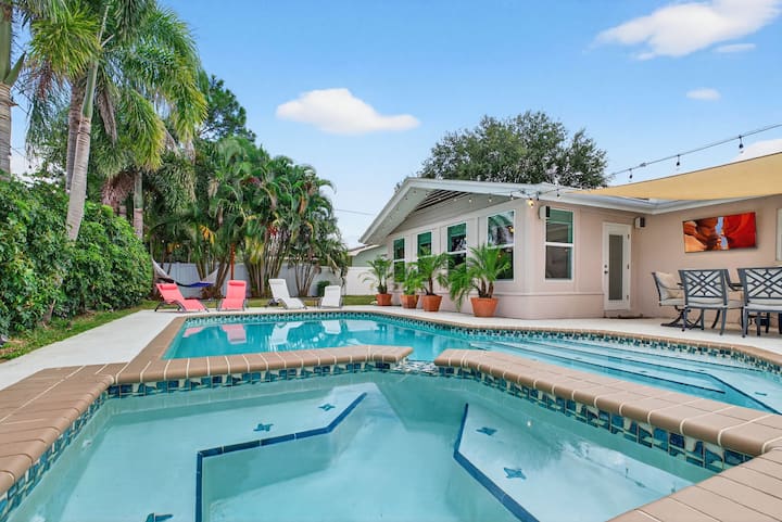 Pool & Spa Retreat | 14 Min To Clearwater Beach - Clearwater Beach, FL
