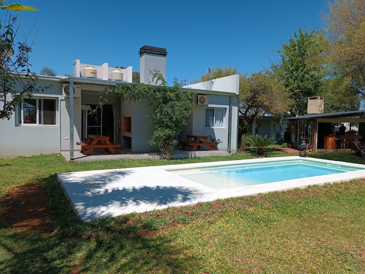 Departamento Con Piscina A Orillas Del Rio Uruguay - Colón