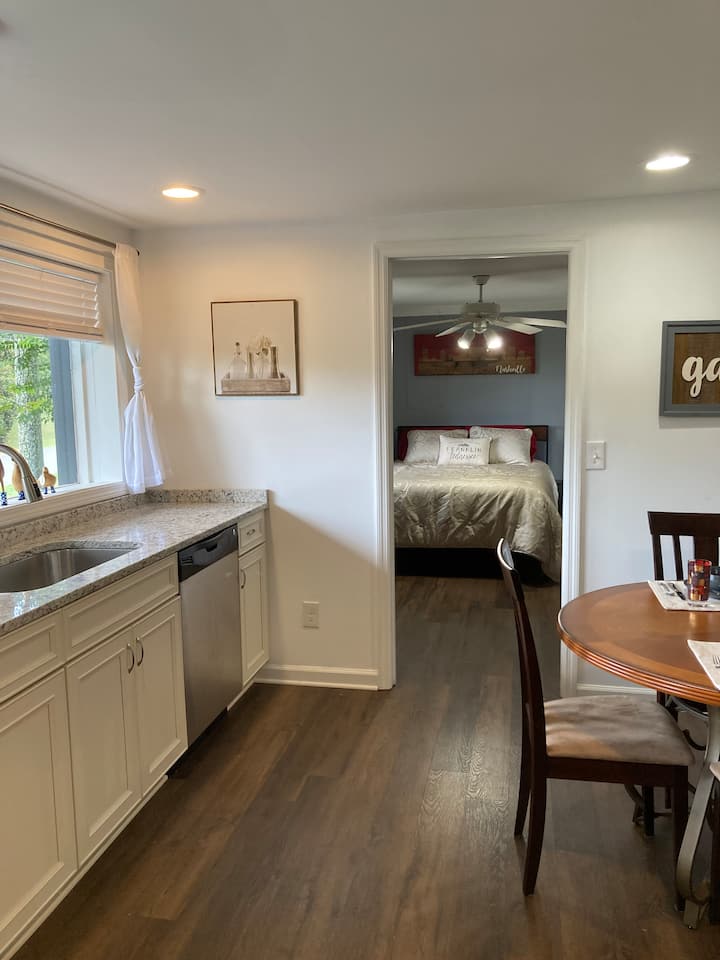 Apartment With Garage. - Franklin, TN