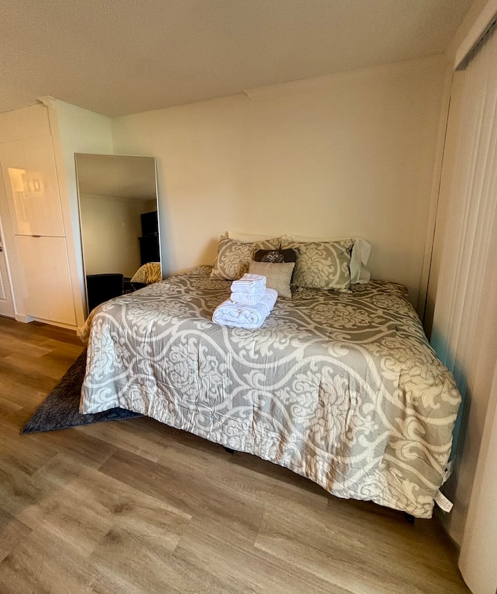Modern Beach Studio - Newport Beach, CA