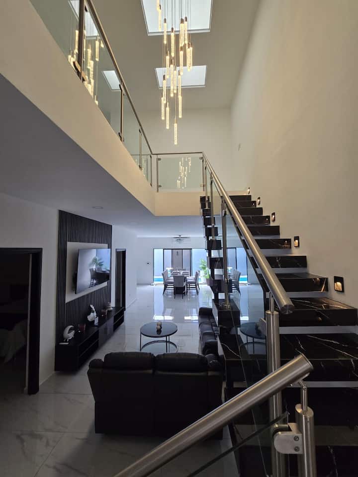 Residencia Garcia Girón - Santa Ana
