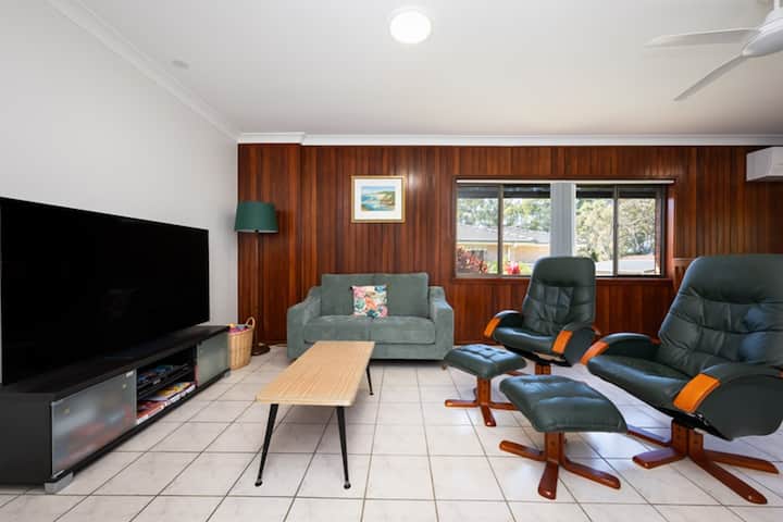 Sunset Lodge - Emerald Beach