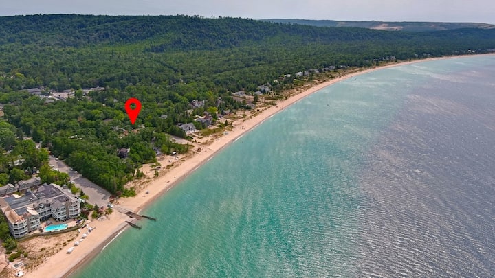 Immaculate Home Steps To Lake Mi And Glen Arbor - Glen Arbor, MI