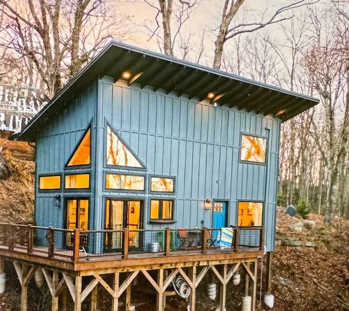 Sky Haus Boone | Modern Spa Cabin W/ Views - Boone, NC