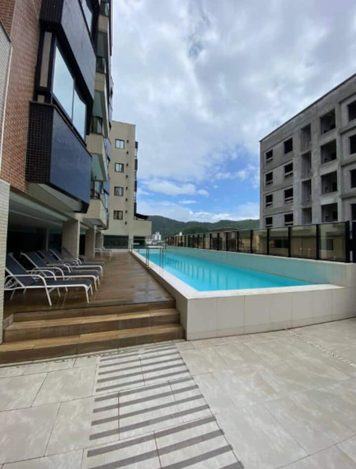 Apartamento Completo Com ÁRea De Lazer E Piscina - Balneário Camboriú
