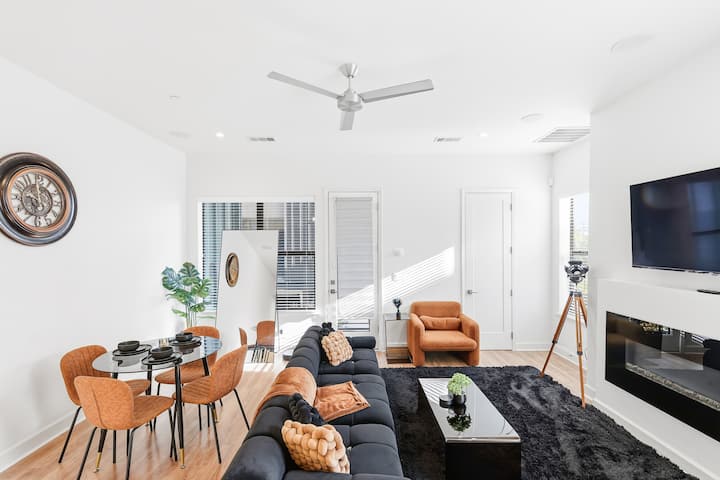 3-storytownhome|privateparking| 2-balcony|gameroom - ダラス