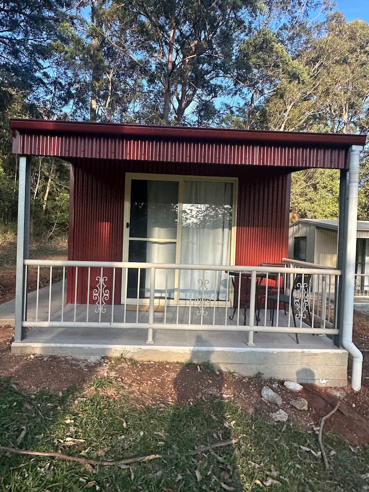 Ruby Red : Eco Friendly Bush Retreat / Pool /Sauna - South West Rocks