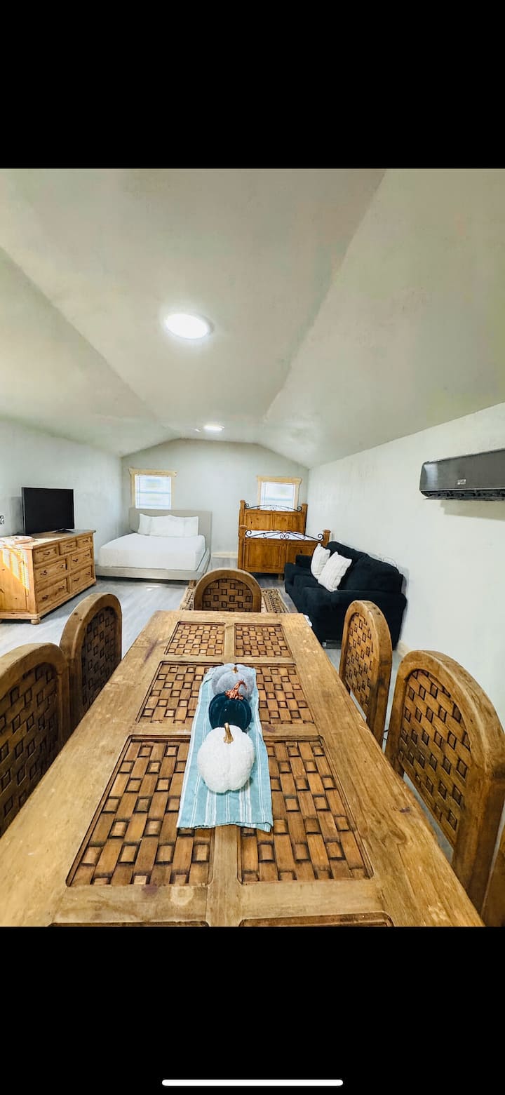 Hobbs Hideaway - Bandera, TX