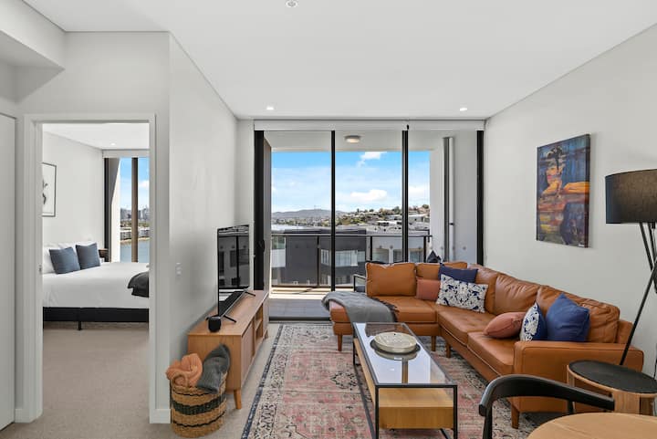 River View 1br W/ Amazing Rooftop Pool & Parking - ブリスベン
