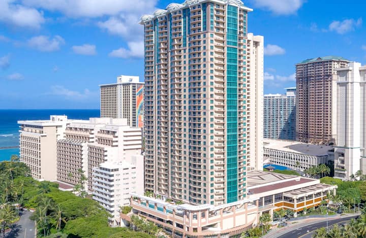 Luxury 2br Waikiki Villa - Honolulu, HI
