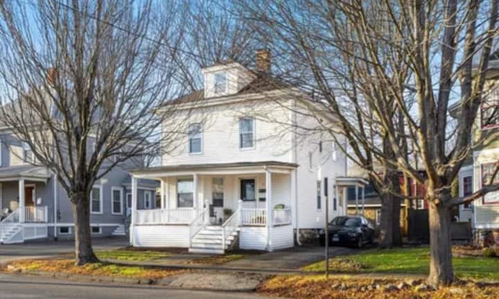 Private Apartment Near Salem & Peabody! - Middleton, MA