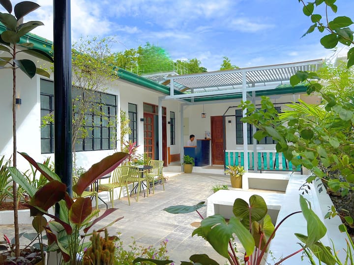 Bed & Breakfast | Private Suite | T&b | Sleeps 6+ - Coron