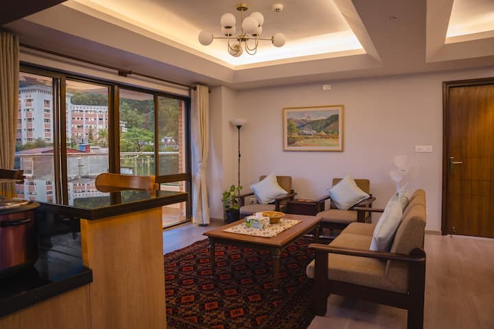 [New] Architects Abode W/ Mountain Views, Pool/gym - Pokhara