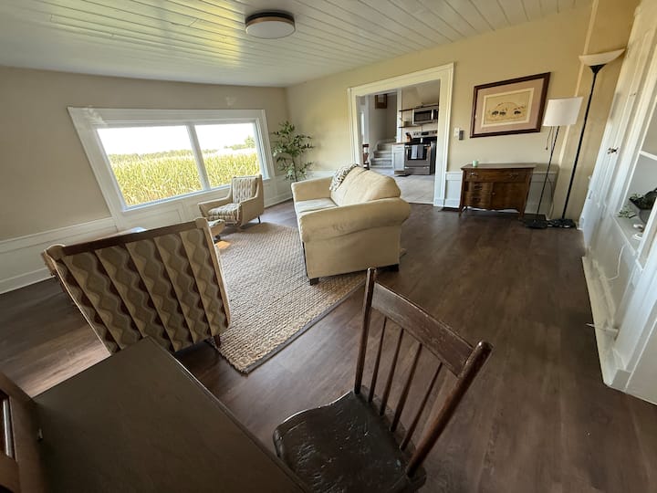 This Family Farmhouse - Surrounded By Cornfields! - Chain O’ Lakes State Park, Albion