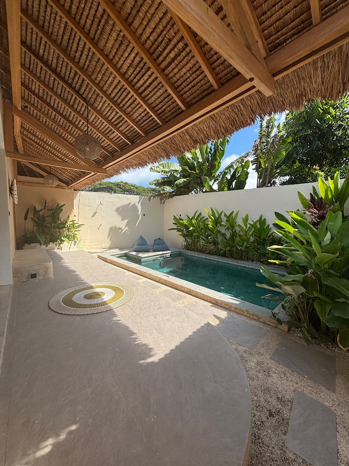 Bale Sabar | Villa Swimming Pool
3 Bedrooms - Lombok