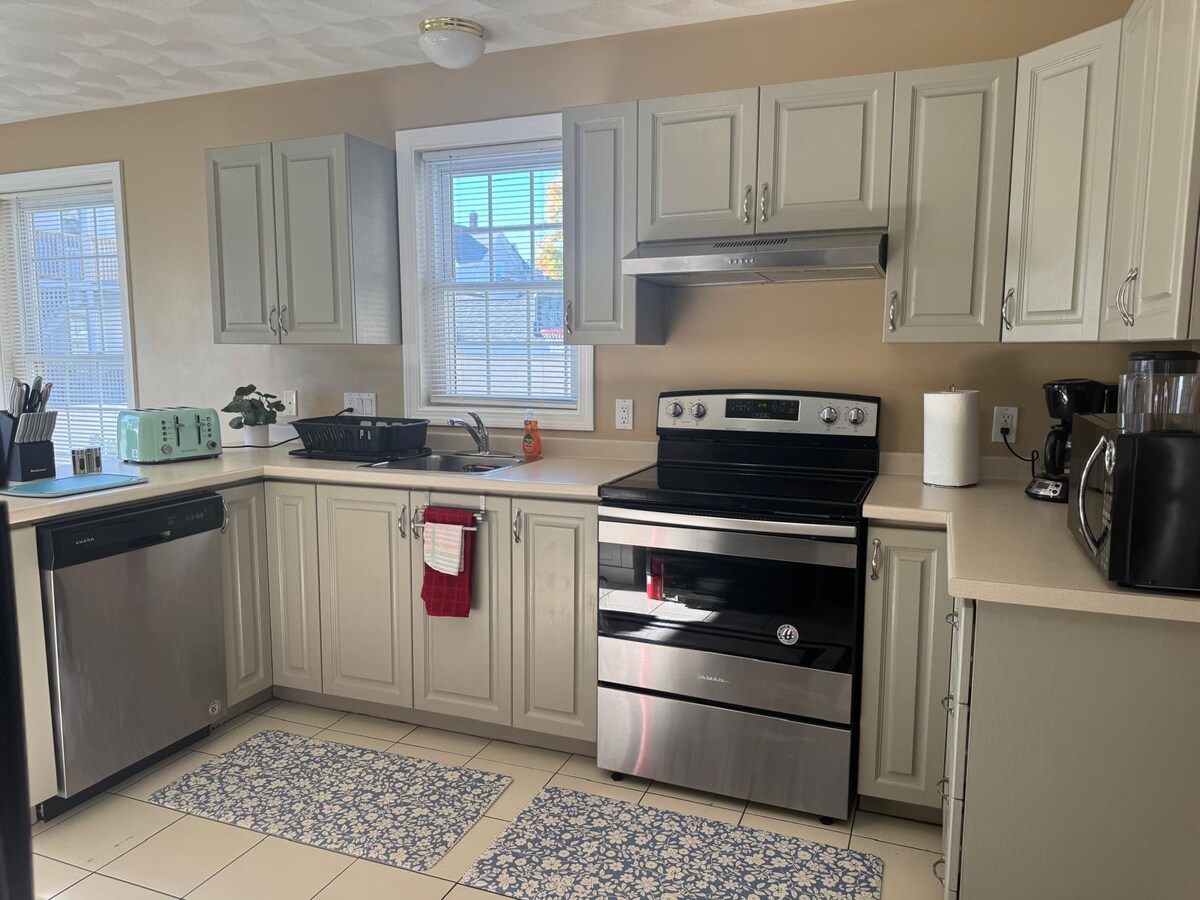Off Broadway em Revere, MA 3Quartos, 3BR GoodVariety - Airbnb
