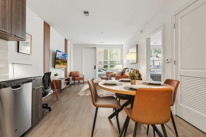 Sleek Stylish 1br |Arlington/parking-mins To Dc! - Arlington, VA