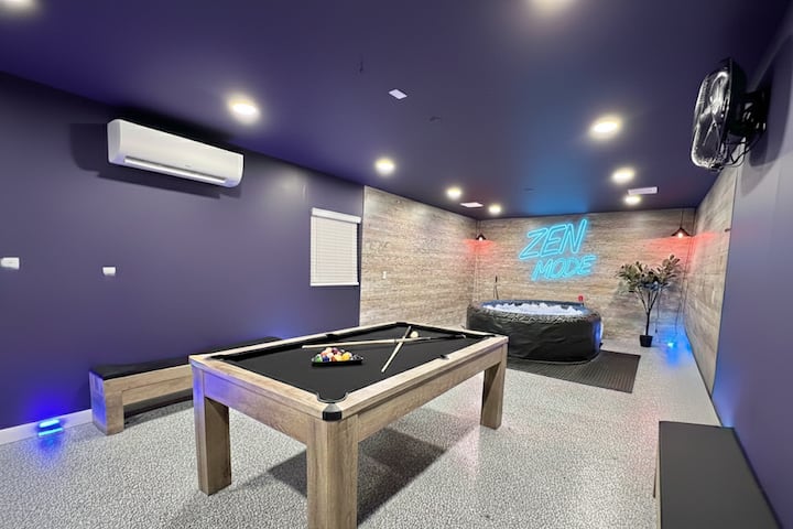 Heartofrockfrd/nexplayground/indoorhottub/gameroom - Rockford, IL
