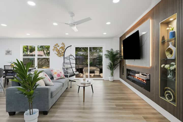 Festival Ready • South Austin Near Congress - Austin, TX