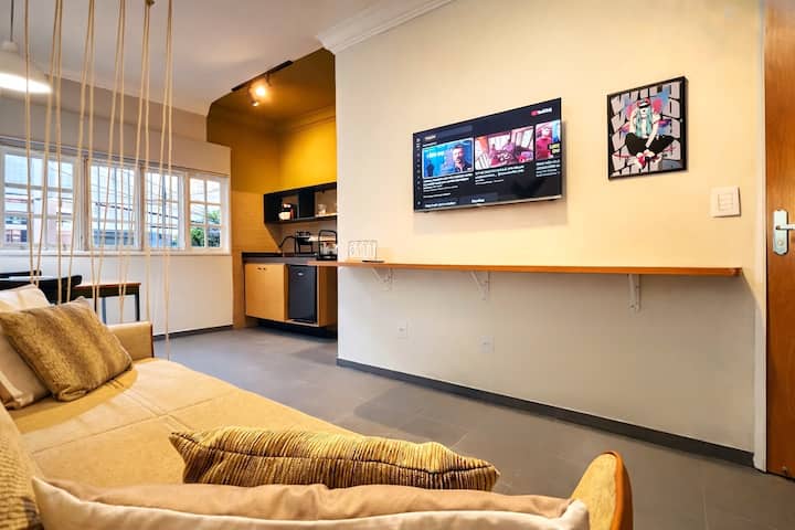 Apto Charmoso| Cozinha Completa| Smartv| Ar Cond. - Macaé