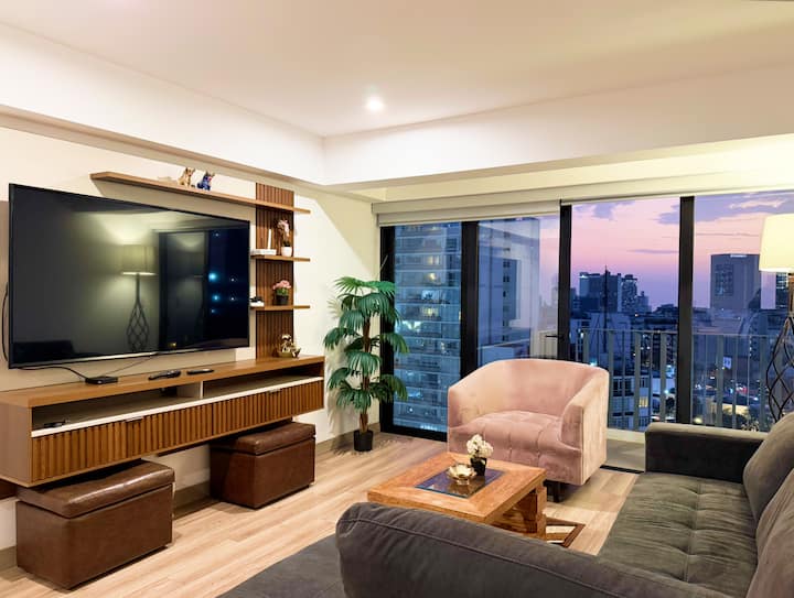 Brand New Apt | Amazing City View | 12th Fl | Wifi - Lima