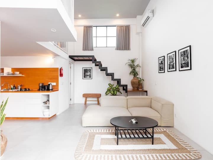 Modern Loft Apartment In Heart Of Canggu Berawa - Canggu