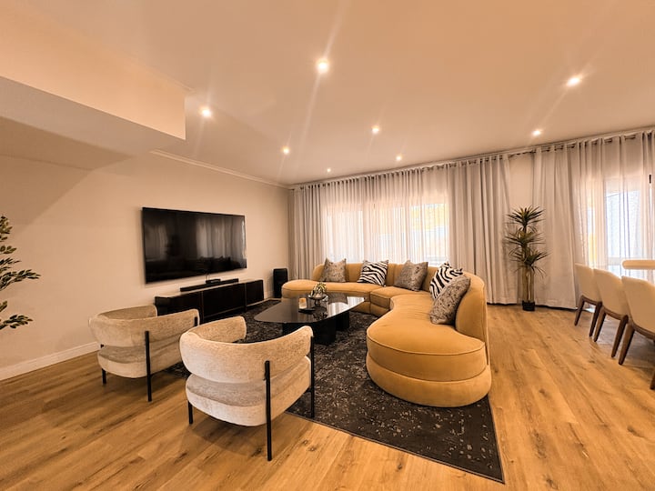 Stylish Villa In Chisipite *(Airport Transfer)* - 辛巴威