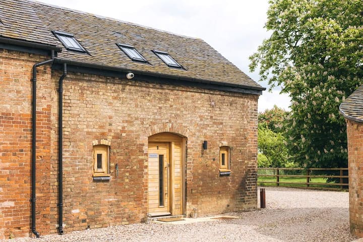 Fisherman's Den - Lutterworth