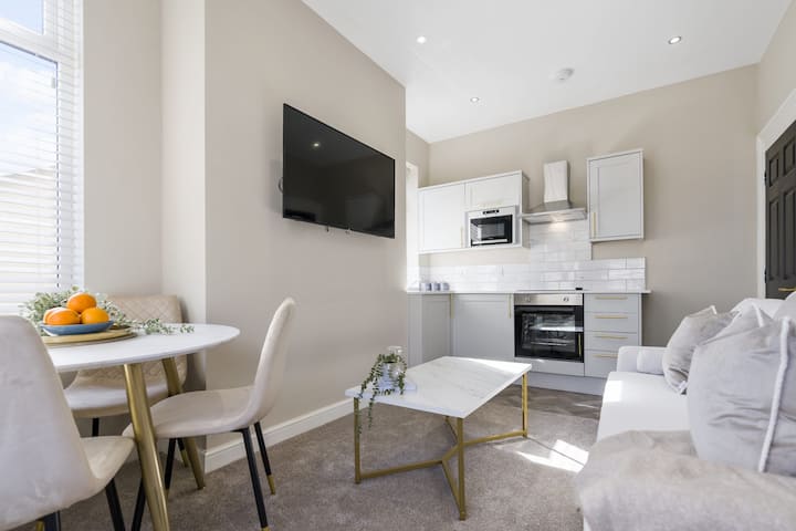 Park Road Suites - Apartment 4 - Blackpool