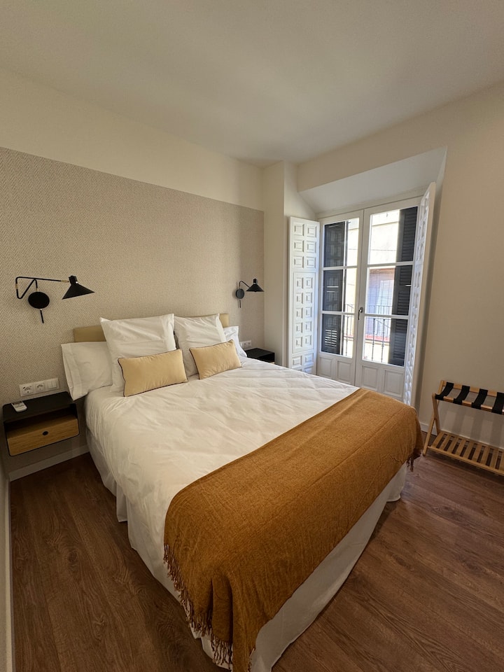 Libro Iii. Encantador Apartamento Con Aire Teatral - Alcala de Henares