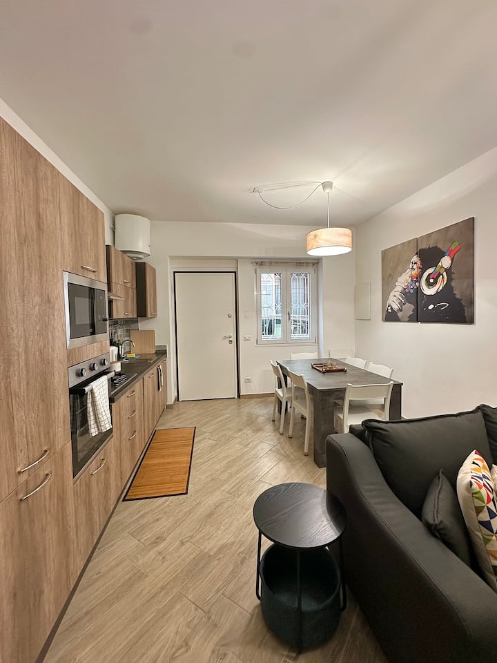 Quadrilocale (4 Stanze Doppie Con Bagno Privato) - Cremona