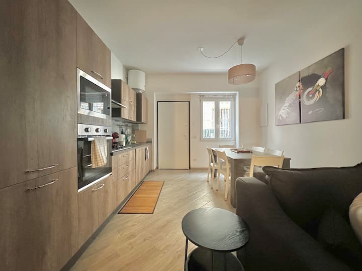 Quadrilocale (4 Stanze Doppie Con Bagno Privato) - Cremona