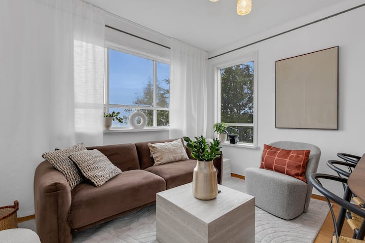 Expansive & Cheerful Space For Families & Friends - Reykjavík