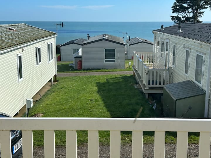 Sea Views, Sleeps 4,
Free Parking, Isle Of Wight - Bembridge