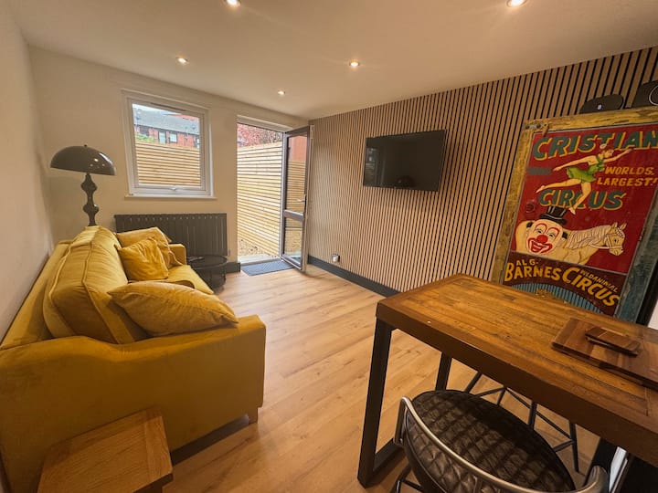 You Couldn't Get More Central. One Bed. - Manchester