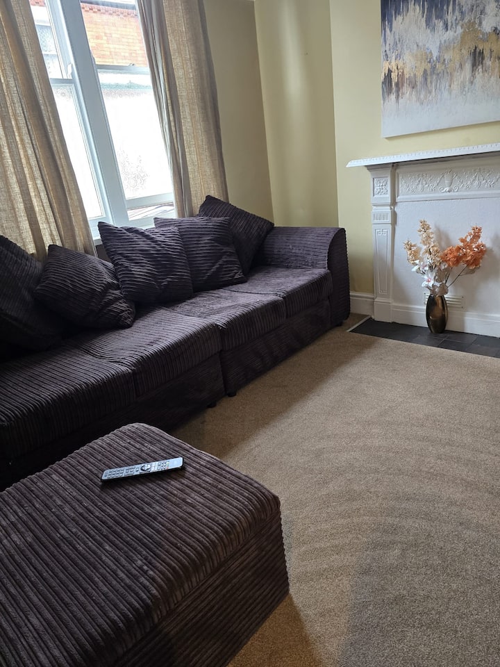 Chester City Centre House With Parking - Chester, UK