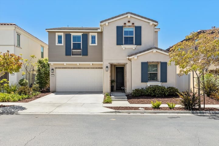 Luxurious Retreat: Close To Beaches Legoland, More - Vista, CA
