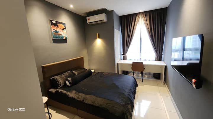 Twilight Drift - Invictus Homes, Horizon Suites - Dengkil