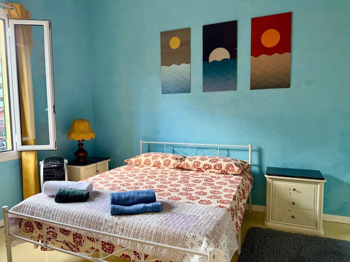 Paint House - Imperia City - By Host4u - Imperia