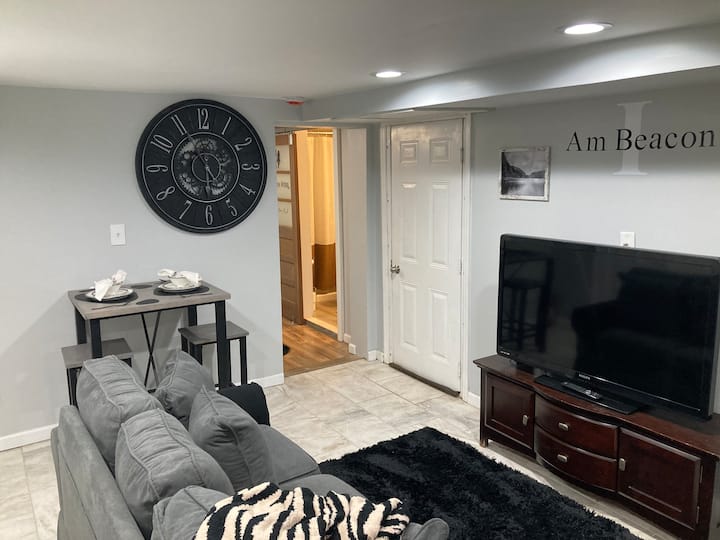 Stay In Beacon - Steps Away From Main St. - Beacon, NY