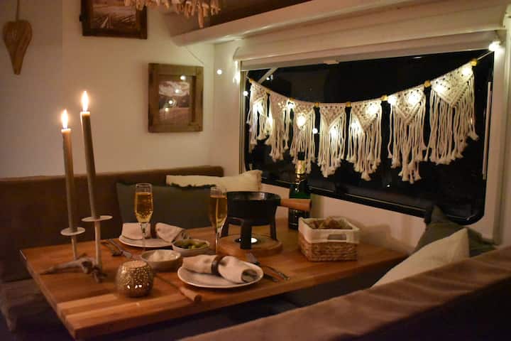 Romantisches Fondue-dinner Mit ÜBernachtung. - Schweiz