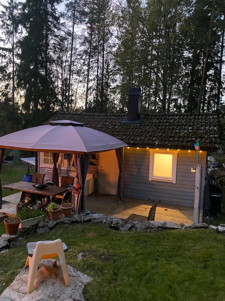 Mysig Stuga I Skogen Nära Sjö & Bastu - Rimbo